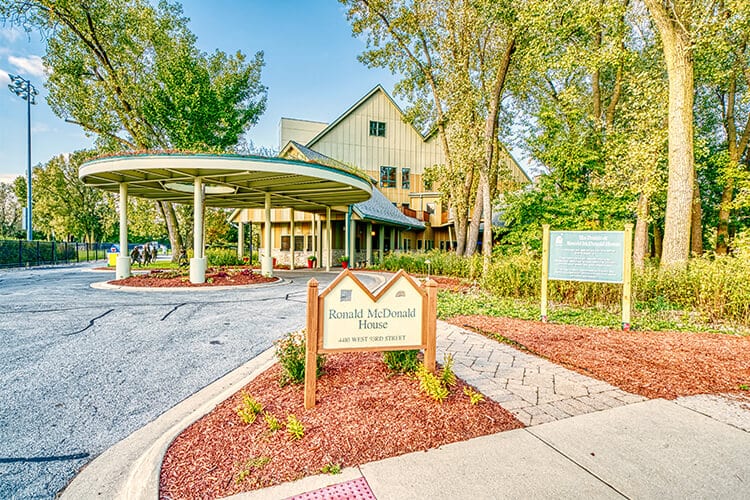Our Houses & Family Rooms - Ronald McDonald House Chicagoland ...